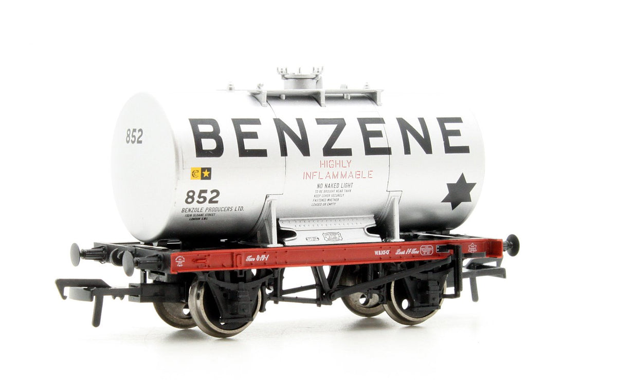 38-775 14 Ton anchor-mounted tank wagon 'Benzene' – Simon's Trains
